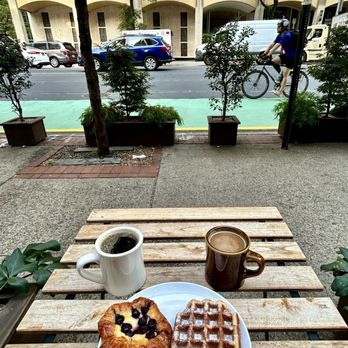 REMI43 FLOWER & COFFEE - Updated January 2025 - 368 Photos & 164 ...