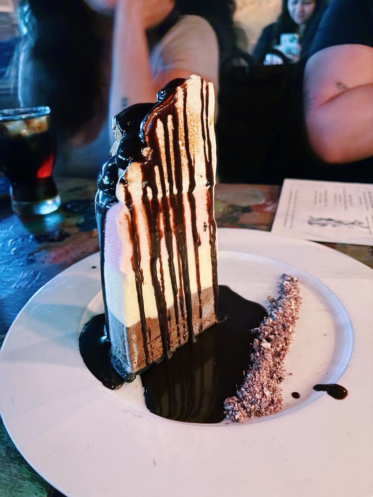 BAYOU BAR - Updated August 2025 - 154 Photos & 116 Reviews - 2031 St ...