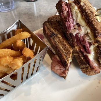 ITHACA ALE HOUSE - Updated December 2025 - 421 Photos & 628 Reviews ...