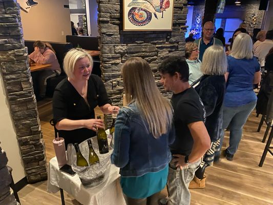 THE FORT PUB & GRILL - Updated December 2025 - 25 Photos - 12866 Fort Road NW, Edmonton, Alberta ...