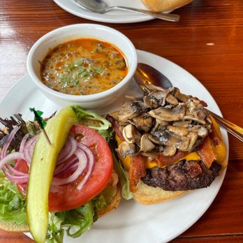 THE TREE-HOUSE CAFE - Updated December 2025 - 86 Photos & 116 Reviews ...