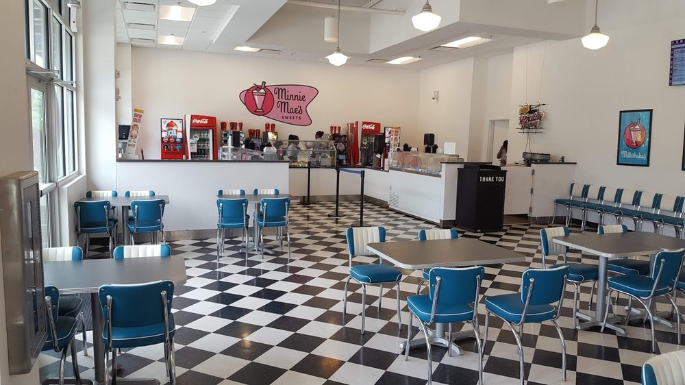 MINNIE MAE’S SWEETS - Updated May 2026 - 22 Photos - 3734 Elvis Presley ...