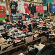 FLEA LAND - 33 Photos & 11 Reviews - 1100 Three Springs Rd, Bowling ...