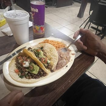 LOS BURRITOS - Updated April 2025 - 70 Photos & 111 Reviews - 2006 N Ws ...