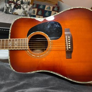 GUITAR CENTER - 16 Photos & 13 Reviews - 5900 University Dr NW ...