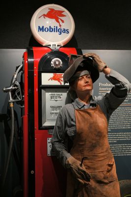 WISCONSIN VETERANS MUSEUM - Updated December 2025 - 163 Photos & 36 ...