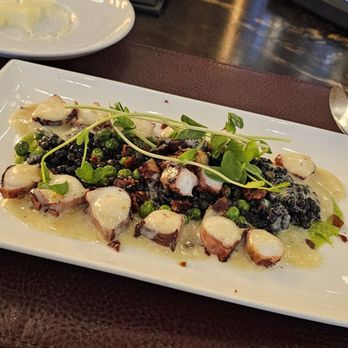 VAST - Updated August 2025 - 1086 Photos & 565 Reviews - 333 W Sheridan ...