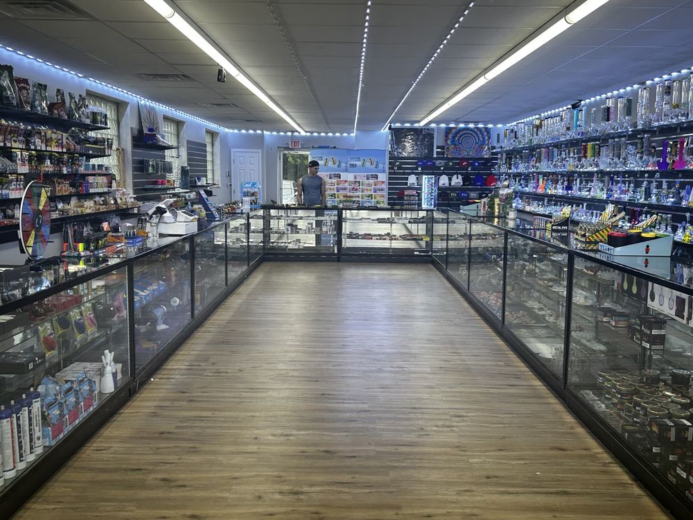 SMOKE VALLEY - Updated October 2025 - 13 Photos - 2471 Niagara Falls ...