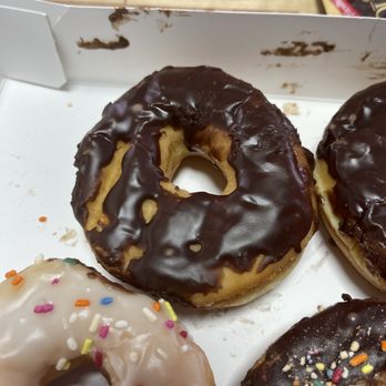 DUNKIN’ - Updated October 2025 - 15 Photos & 44 Reviews - 8401 Capital ...