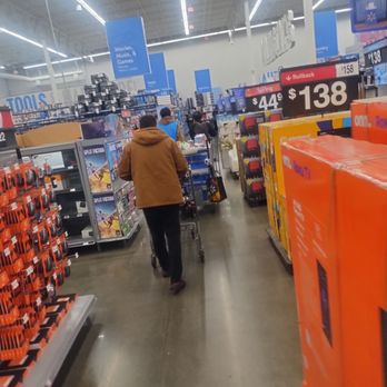 WALMART SUPERCENTER - Updated May 2025 - 722 Photos & 643 Reviews ...