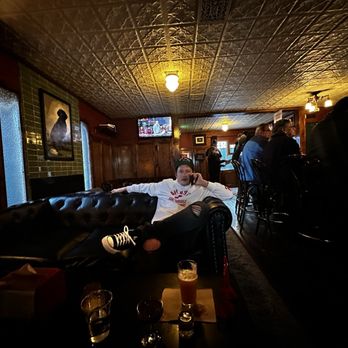 ROYCE - Updated February 2025 - 348 Photos & 243 Reviews - 115 Ridge St ...