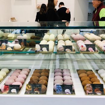 J SWEETS - Updated May 2025 - 124 Photos & 30 Reviews - 100 E Algonquin ...