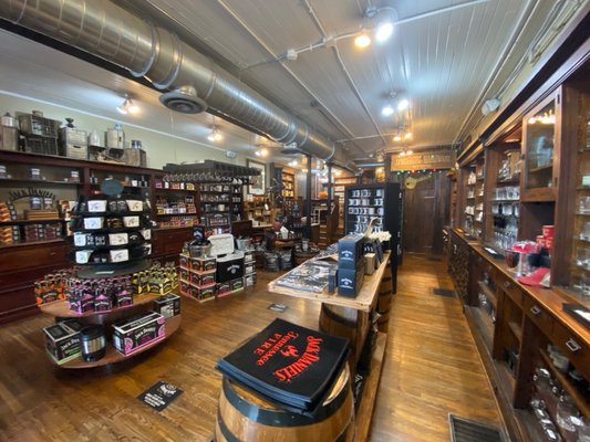 JACK DANIELS LYNCHBURG GENERAL STORE - Updated September 2025 - 221 ...
