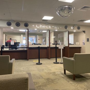 MANCHESTER VA MEDICAL CENTER - Updated December 2025 - 13 Reviews - 718 ...