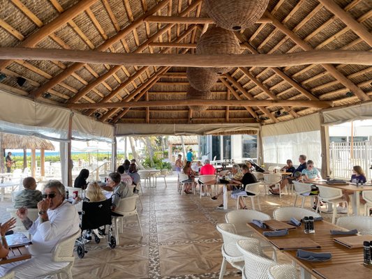 DEEP OCEANFRONT RESTAURANT AND BAR - BEACHCOMBER RESORT - Updated June ...