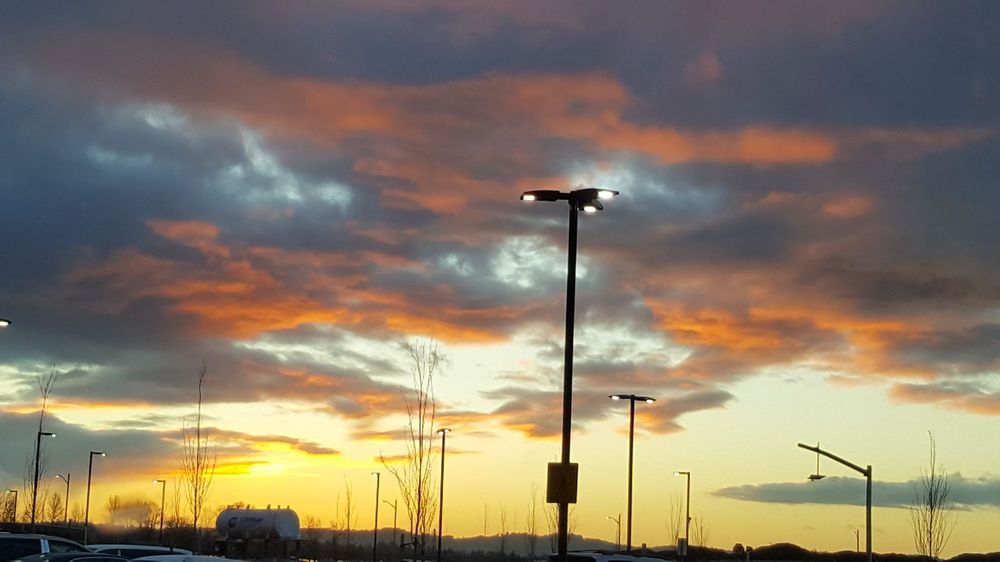 LYFT TNC HOLDING LOT - Updated September 2025 - 457 Photos - 8157 NE ...