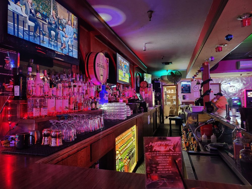 GOODFELLAS LOUNGE - Updated September 2025 - 31 Photos & 15 Reviews ...