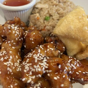 THE LOTUS MAPLE GROVE - Updated October 2025 - 530 Photos & 290 Reviews ...