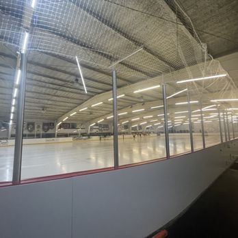 OAK PARK ICE SKATING ARENA - Updated September 2025 - 51 Photos & 31 ...