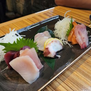 MIKUNI JAPANESE RESTAURANT & SUSHI BAR - 3047 Photos & 2242 Reviews ...