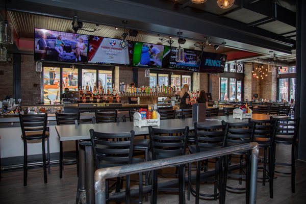 THE DISTRICT TAP DOWNTOWN - Updated January 2025 - 377 Photos & 271 ...