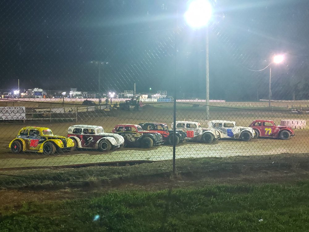 LINDA’S SPEEDWAY - Updated December 2025 - 200 Silvertown Rd, Jonestown ...