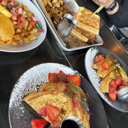 FACTORY BY BEER TREE BREW - Updated June 2025 - 160 Photos & 121 ...