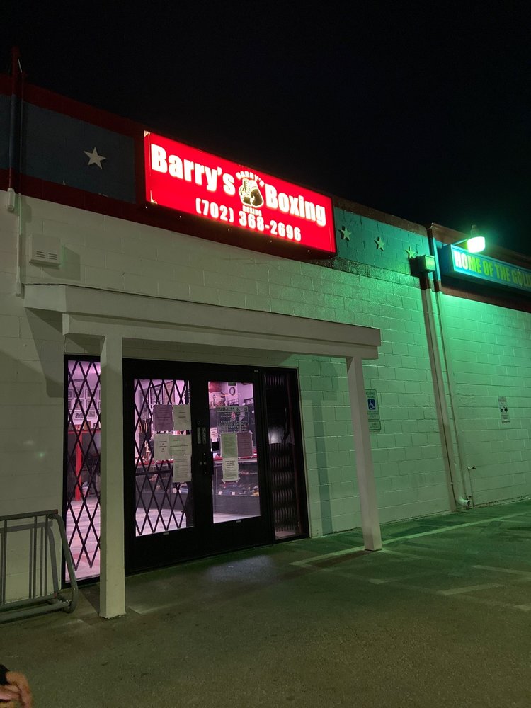 BARRY’S BOXING - Updated January 2025 - 10 Reviews - 2664 S Highland Dr ...