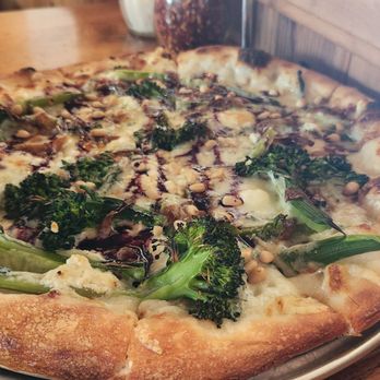 WHITECAPS PIZZA - Updated August 2024 - 448 Photos & 788 Reviews - 8290 ...