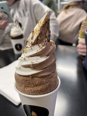 TWISTED ROLLS CHIMNEY CAKE - Updated August 2024 - 68 Photos & 33 ...