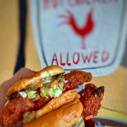 MAIN CHICK HOT CHICKEN - Updated July 2024 - 662 Photos & 454 Reviews ...
