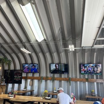 CLEATS BAR & GRILLE - Updated September 2025 - 74 Photos & 27 Reviews ...