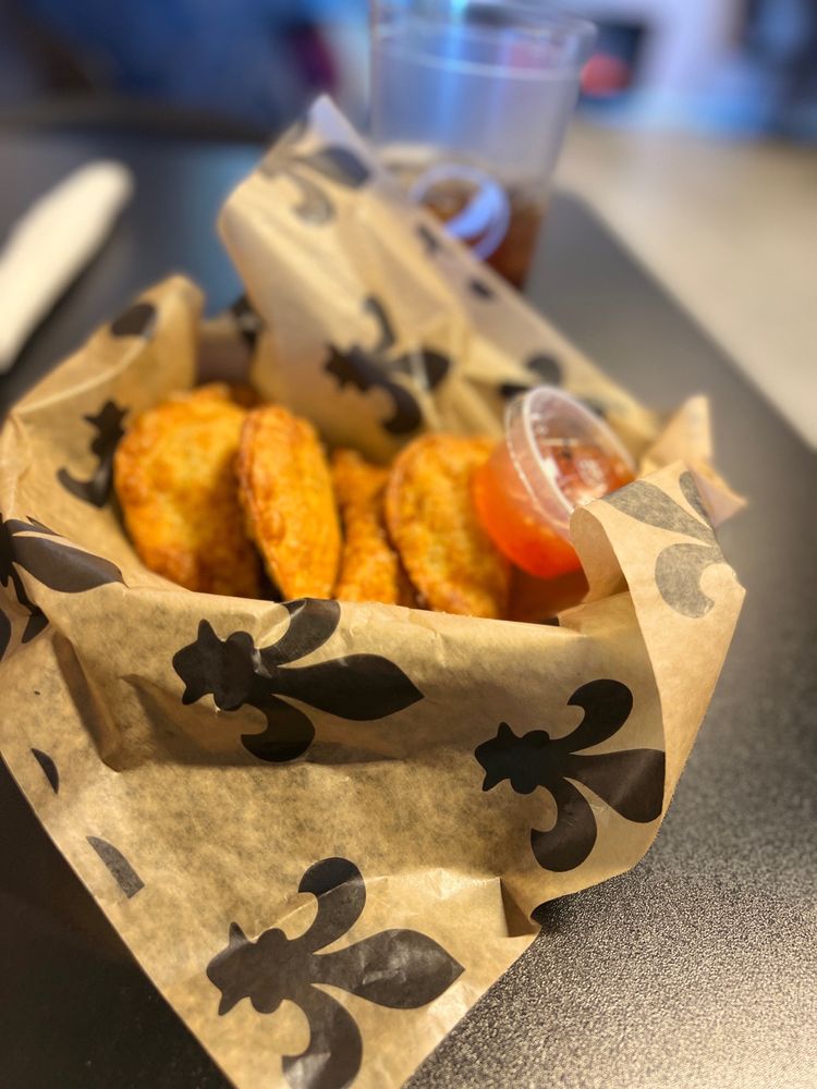 KK’S CAFE & CAKERY - Updated December 2025 - 56 Photos & 75 Reviews ...