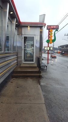 SUMMIT DINER - 183 Photos & 237 Reviews - Diners - 791 N Center Ave ...