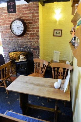 SHELLY’S TEA ROOM - Updated December 2025 - 10 Photos - 2 The Square ...