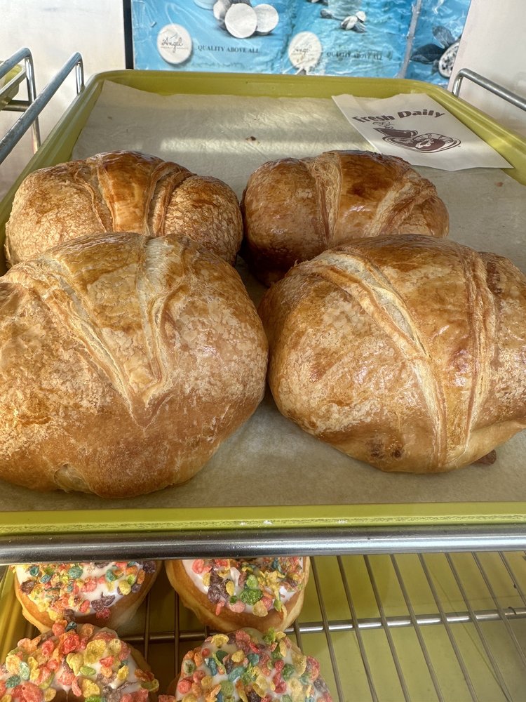 SUN DONUTS - 68 Photos & 30 Reviews - 12540 Centralia St, Lakewood ...