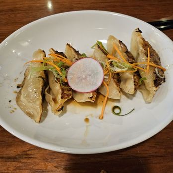 TONA - Updated July 2025 - 711 Photos & 780 Reviews - 210 25th St ...