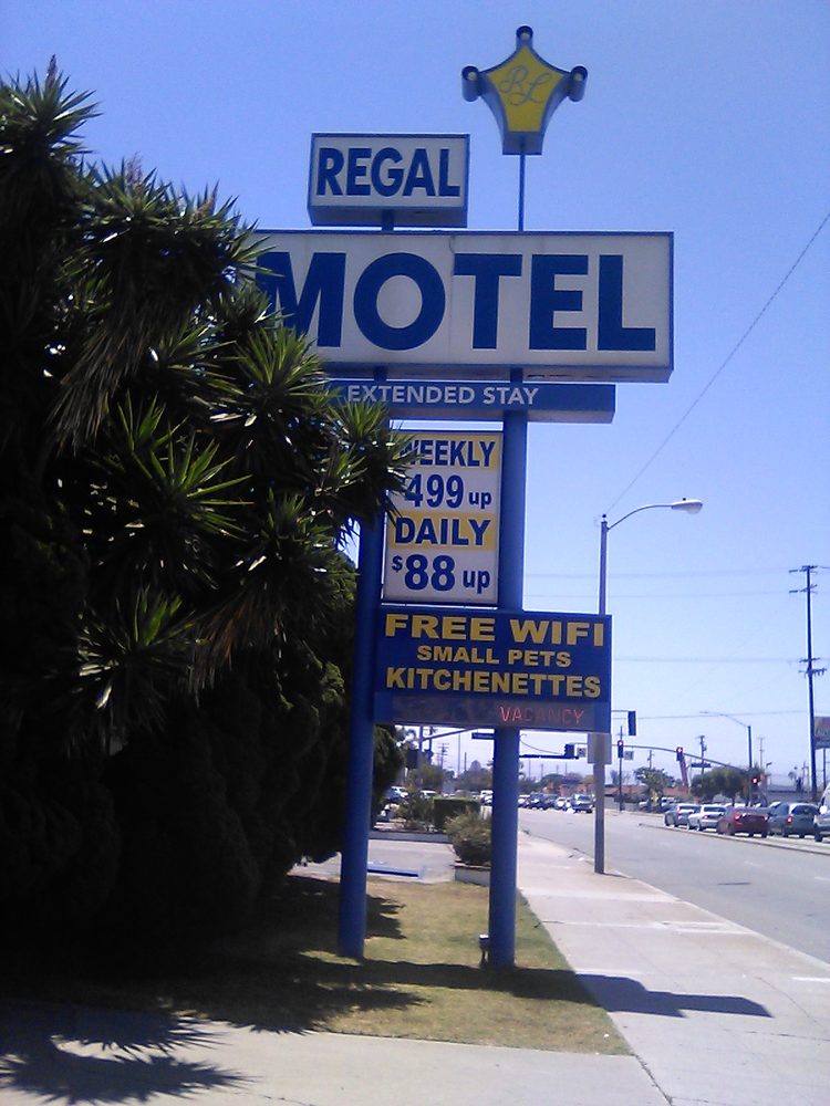 REGAL MOTEL - Updated August 2024 - 20 Photos & 17 Reviews - 1012 S ...