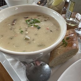 THE SURLY MERMAID - Updated December 2025 - 85 Photos & 109 Reviews ...