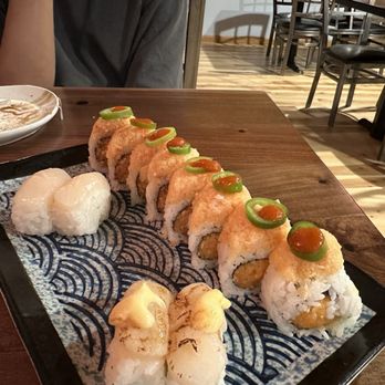 KUJIRA SUSHI & BAR - Updated March 2025 - 333 Photos & 102 Reviews ...
