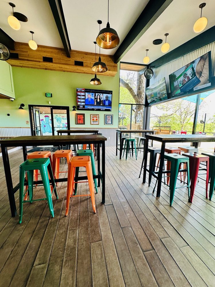 DAINTY DILLO - Updated July 2025 - 55 Photos & 34 Reviews - 3201 E ...