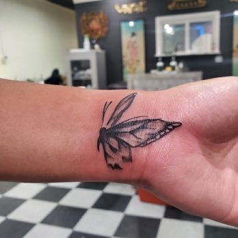 TRANSITIONS TATTOO STUDIO - Updated June 2025 - 283 Photos & 92 Reviews ...