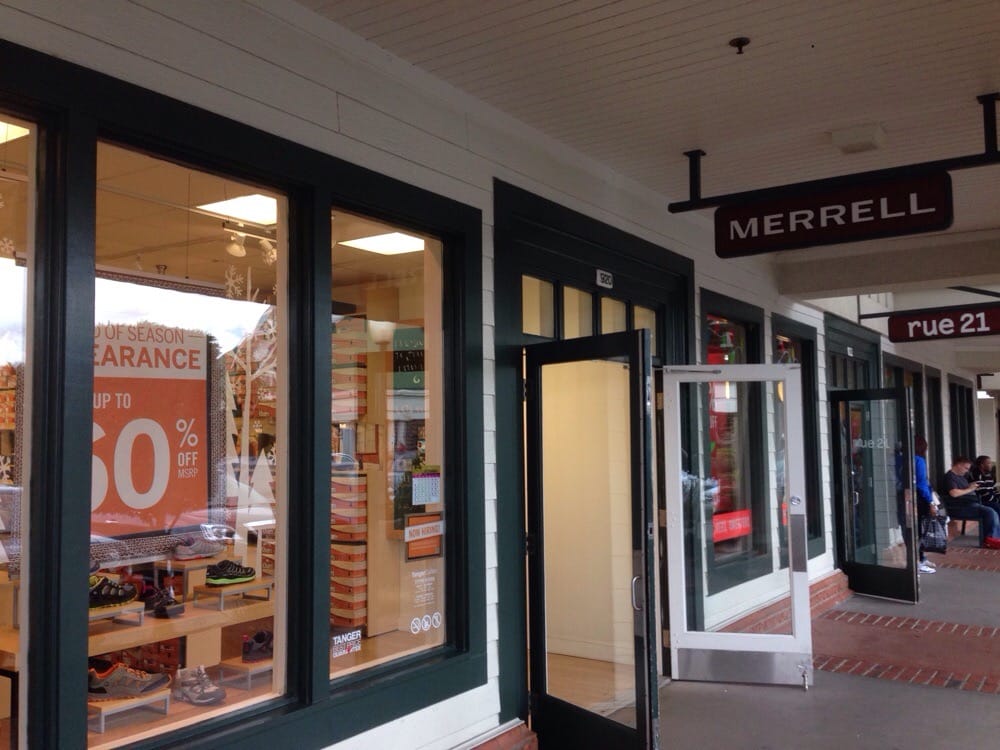 MERRELL - Updated December 2025 - 1645 Pkwy, Sevierville, Tennessee ...