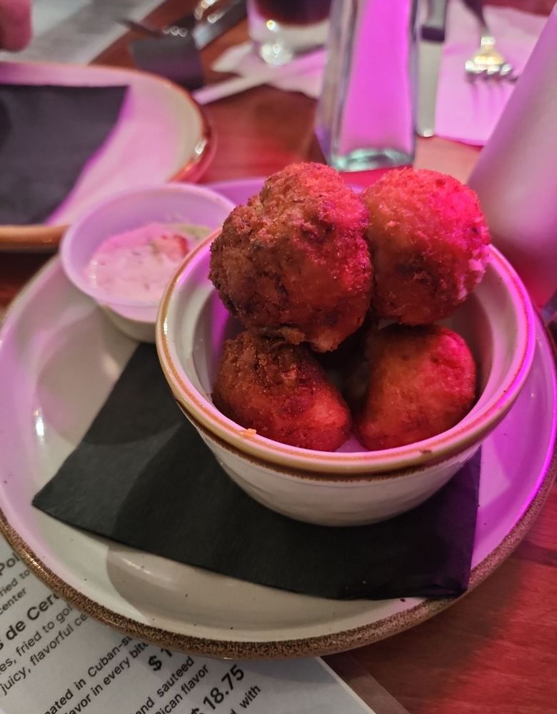 EL FLAMBOYAN KITCHEN - Updated January 2026 - 67 Photos - 3546 St Johns ...