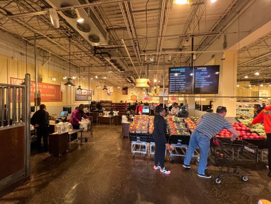 FRESHFIELDS FARM - Updated April 2025 - 608 Photos & 465 Reviews - 400 ...