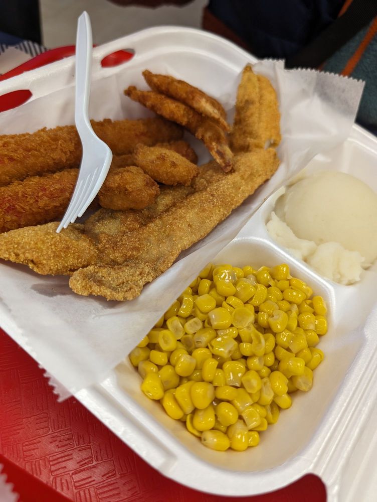 DAVE’S SEAFOOD & SUBS - Updated September 2025 - 97 Photos & 121 ...