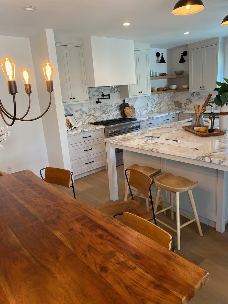 STREAMLINE BUILDING - Updated September 2025 - San Fernando Valley ...