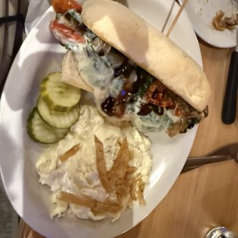 EAST TROY HOUSE - Updated October 2025 - 47 Photos & 44 Reviews - 2093 ...