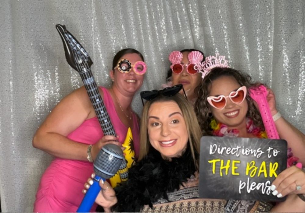 CAPTURE UR SMILE PHOTO BOOTH - Updated August 2025 - Bronx, New York ...