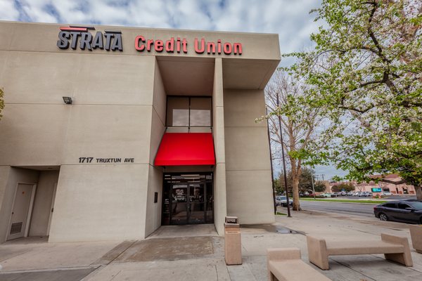 STRATA CREDIT UNION - Updated May 2026 - 45 Reviews - 1717 Truxtun Ave ...